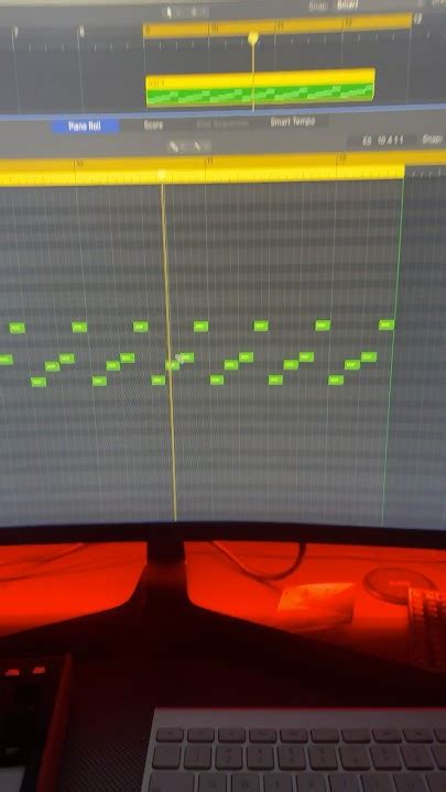 How I made a simple trap beat in Logic Pro X - YouTube