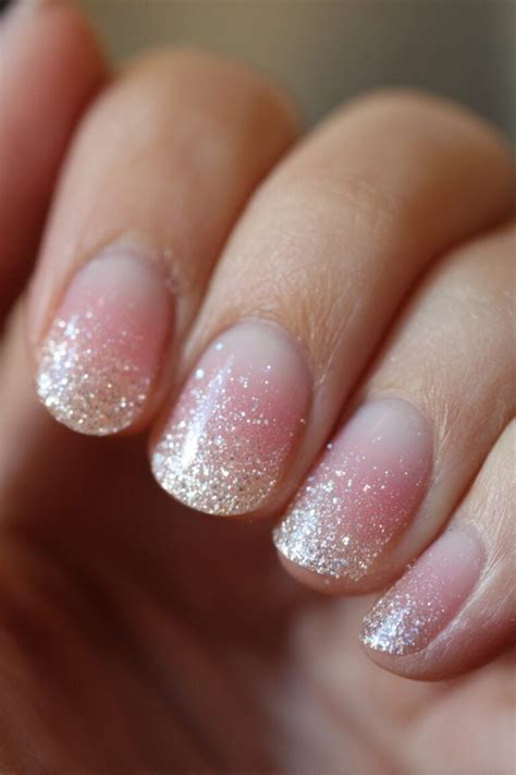 20 Short Glitter Nail Design Ideas Nail The Glam