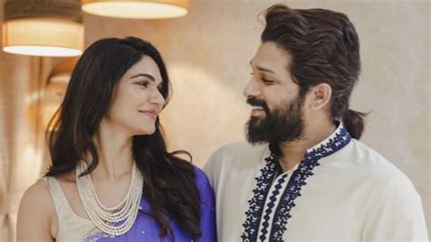 Allu Arjun Wife In Ram Charan Engagement