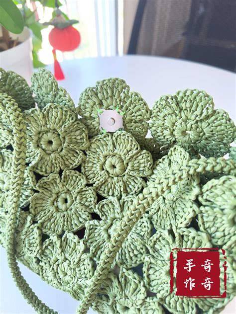 夏日抹茶棉草拉菲钩针花朵拼花包 编织教程 编织人生