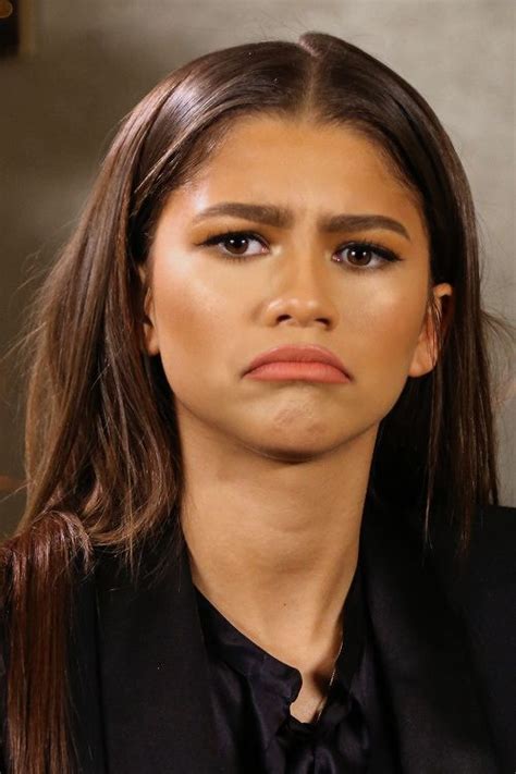 Zendaya Face Expression Is So Funny Zendaya Zendaya Outfits Zendaya