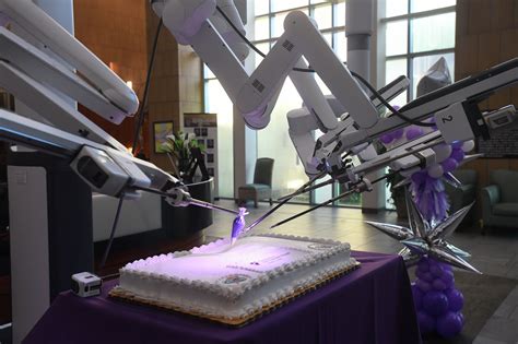 وفاة سيدة بعد تدخل روبوت جراحي في العملية