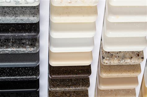 천연 화강암 대리석 및 석영 석영의 샘플 싱크대 돌에서 모델 클로즈업 천연 석으로 만든 현대적인 색의 석판 0명에 대한 스톡