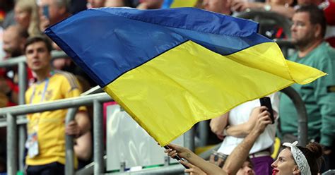 전쟁 중인 우크라이나 유럽축구선수권 첫 승