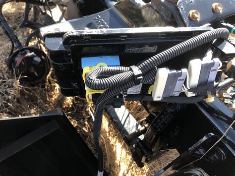 Q21 1128 102 Light Kenworth T680 Cab Control Module Cecu For Sale