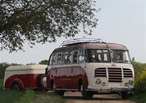 Oldtimer Busse Mieten