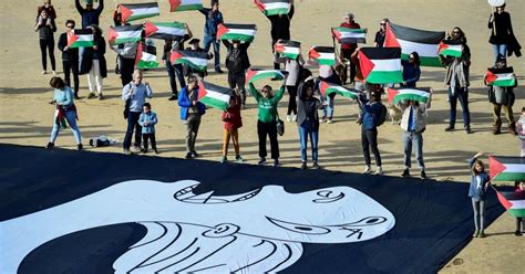 포토 가자 해방 스페인 산세바스티안 라콘차 해변서 열린 시위