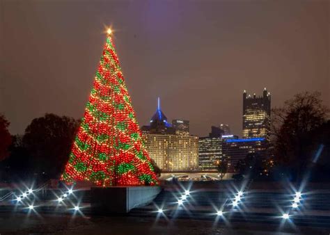 11 Great Spots To See Christmas Lights In Pittsburgh Uncovering Pa