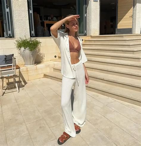 Meet Laura Abla Schmitt Dani Olmos Partner Model And Event
