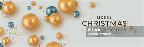 메리 크리스마스와 새해 복 많은 새해 백그라운드 Xmas 디자인의 현실적인 공 골드와 블루 웹 사이트에 대한 수평 배너 포스터 헤더 0명에 대한 스톡 벡터 아트 및 기타