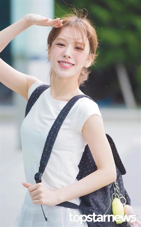 레드벨벳 웬디 ‘러비·완소와 함께 떠나는 라디오 여행 웬디의 영스트리트 출근길 [hd포토]