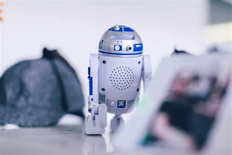 Creating Intelligent User Interfaces Unic