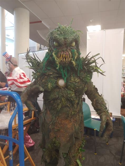 Swamp Monster Costume Dc Multiverse Megafig Action Figure Swamp