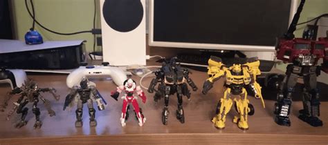 Ss Nightbird And Noah Díaz R Transformers