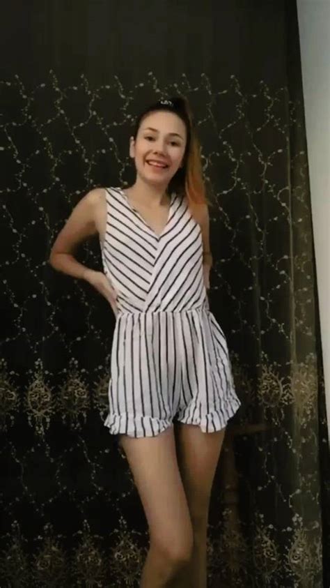 Wanna Taste This Tiny Body Scrolller