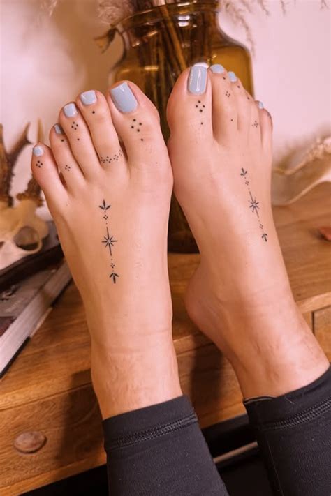 18 Toe Tattoo Design Ideas Youll Want To Copy The Beauty Pursuit