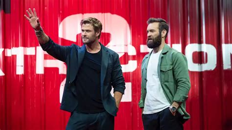 In Pictures Chris Hemsworth Sam Hargrave Kick Off Promo Tour Of