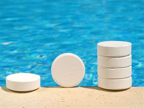 How Much Chlorine to Add to Your Pool? - AquaGuard 5000