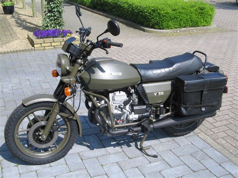 Eindresultaat – MOTO GUZZI V50 NATO | Moto guzzi, Moto guzzi v50 ...
