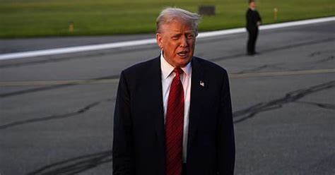 트럼프 핵잠수함 있어야 할 곳에 있다