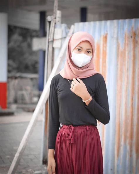 Pin oleh Briand Hendrika di siest | Gaya hijab, Fotografi wanita, Pakaian ketat