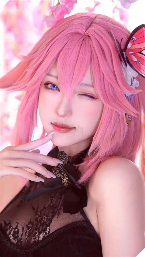 Cosplay Yae Miko Với Thần Thái Không Thể Nào Xuất Sắc Hơn Nữa