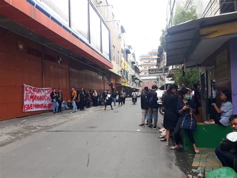 Mahasiswa STIE IBMI Aksi Minta Perjelas Status Mahasiswa Kopitimes Id