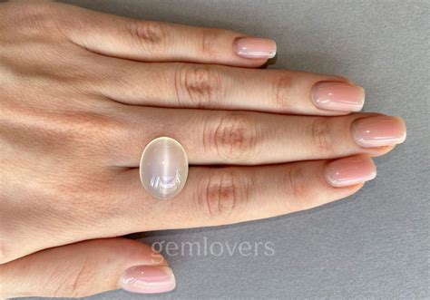 Лунный камень кабашон 15.68 карат купить по доступной цене | Gem Lovers