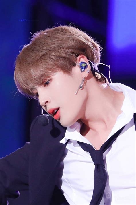 어느 남자아이돌 메이크업 담당선생님의 영혼을 갈아넣은 다양한 화장들 인스티즈 Instiz 이슈 카테고리