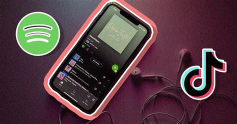 spotify have laucnhed a tiktok swipe feed update and users aren t happy