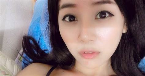 CERITA KU: CERITA KU - iseng Main Dikostan Nela, Ehhh...Mala Diajak ...