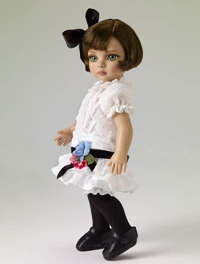 Tonner Doll Fabric Friends Doll Shop Ball Jointed Dolls Plush Ts And Collectibles In