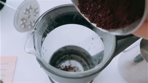 프렌치프레스로 홈카페 디카페인 원두커피내리기 Youtube