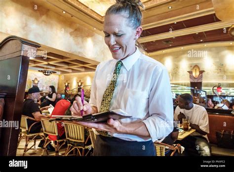 Cheesecake Factory Waitress The Cheesecake Factory Waitress Made My