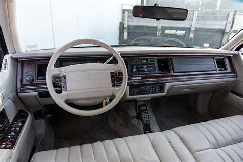 1992 Lincoln Town Car Limo With 20k Miles Up For Auction