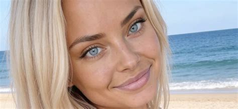 Isabella Sterling In Bikini Told Puppies Are Cute