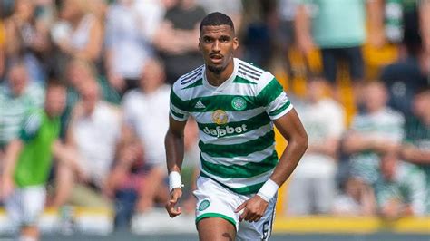 Schalke 04 Secures Defensive Reinforcement With Moritz Jenz Loan From