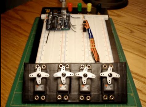 Arduino Python 4 Axis Servo Control Make