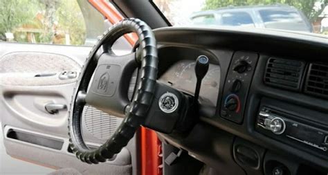 How to Start a Car with a Screwdriver and Hammer (5 Steps, 2 Methods)
