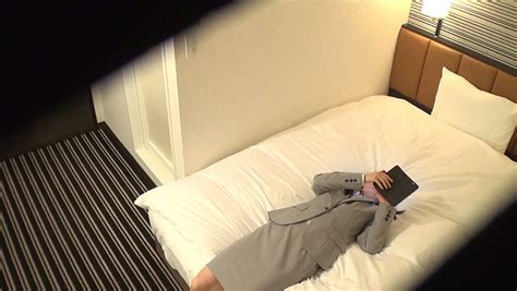 空港通りホテル盗撮オナニー 人気AV女優観察日記 無料アダルト動画大全集