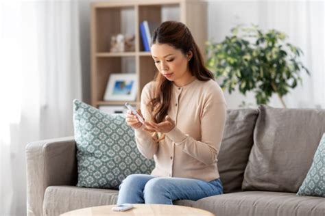 Kad Dan Hhs Apa Beda Kedua Komplikasi Diabetes Ini Hello Sehat