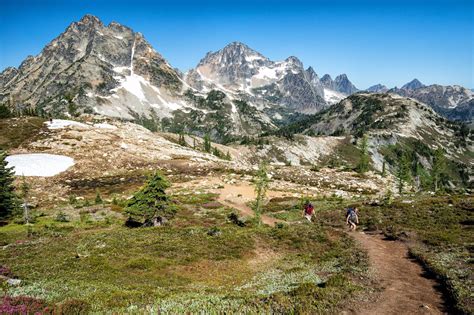 Exactly How To Hike The Maple Pass Loop North Cascades