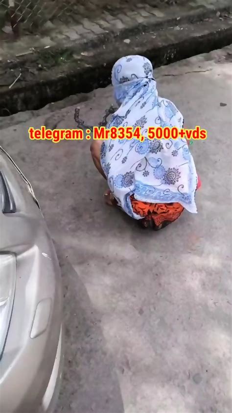 Indian Desi Sexy Lady Open Pissing