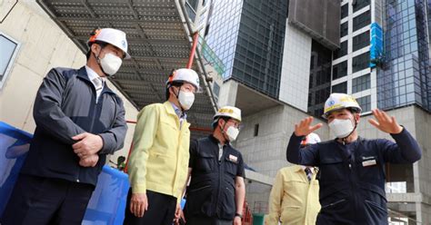 고용장관 소규모 건설현장 찾아 안전수칙 불량 즉시 사법 조치