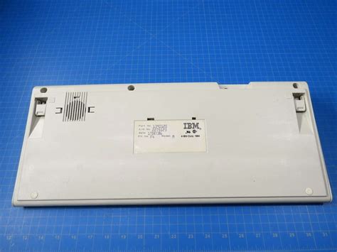 1986 IBM Model M 1390120 Made By IBM 17 DEC 86 ClickyKeyboards
