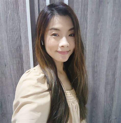 Muis Lifesty ข้าวมื้อแรกของบุ๋น ตอน 16 45 น ส่วนแม่ก็หิ้วท้องไปแกะกินที่บ้านค่ะ มาแวะร้าน