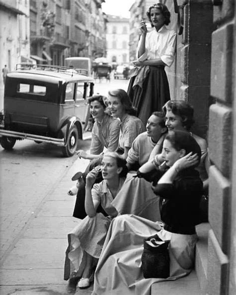 Models Taking A Break Italy 1950 Rthewaywewere