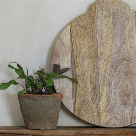 Mango Serving Board With Feet Small Grand Illusions