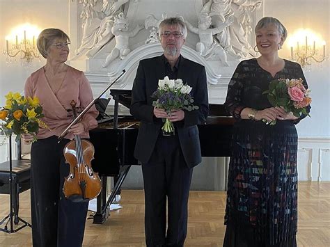 Torsten Renner Steckt Im Museum Kloster Banz Die Besucher Mit Seiner