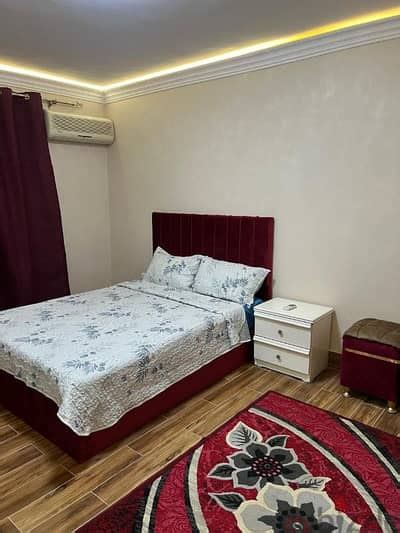 شقة مفروشة فندقية في زهراء المعادي مول 50 بالخدمات المياه و الكهرباء